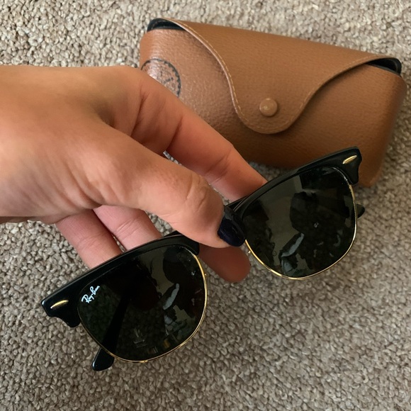 Ray-Ban | Accessories | Black Classic Rayban Clubmasters | Poshmark